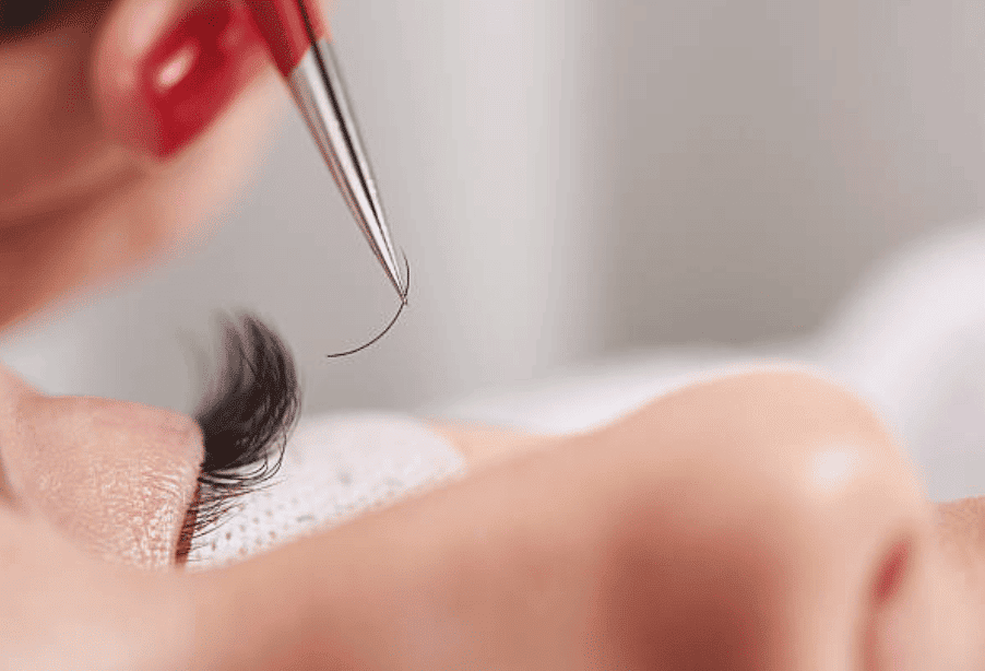 Eyelash extensions : How much does it cost