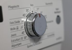 How to Use A Washing Machine (Step-by-Step Guide) - Wecasa