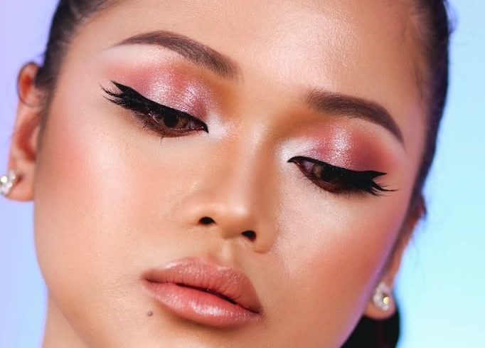 New Year's Eve Makeup: Easy-to-DIY Looks to Celebrate in Style - The ...